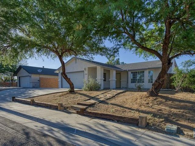 420 Olive Ave, Ridgecrest, CA 93555