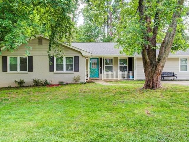 420 Lockridge Ln, Lawrenceville, GA 30046