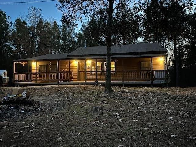 420 Lacy Ivy Rd, Potts Camp, MS 38659