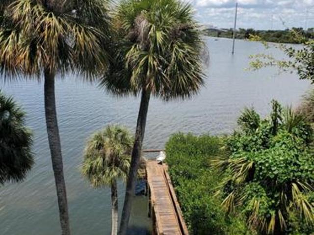 420 Moore Park Ln Unit 301, Merritt Island, FL in Merritt Island, Florida