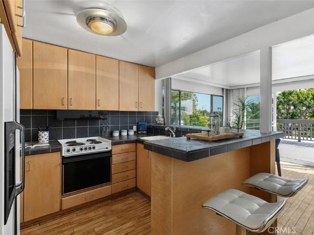 420 Marine Street 3