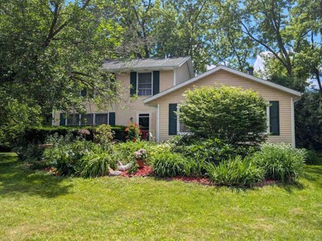 420 Melody Ln, Verona, WI 53593
