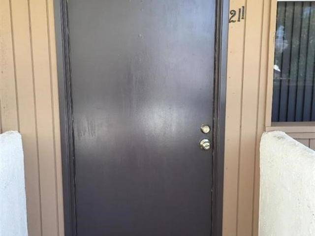 420 N Villa Court 211