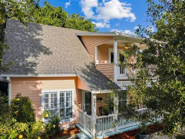 420 S 4th St, Fernandina Beach, FL 32034