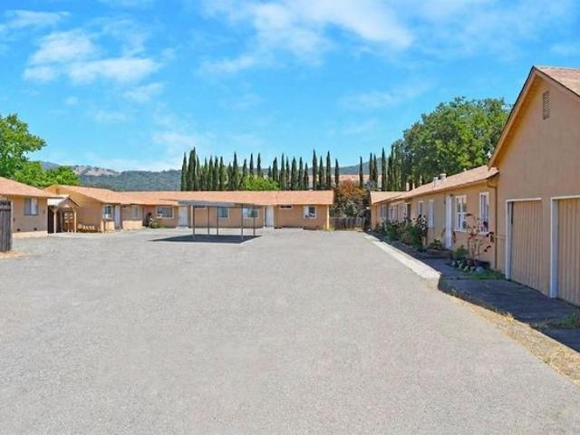 420 S Franklin St, Cloverdale, CA 95425