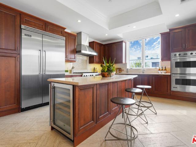 420 S Hamel Rd, Unit PH1, Los Angeles, CA 90048 | MLS #26708 | Compass