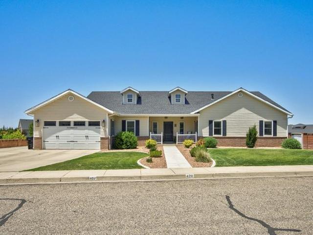 420 S Mesa Hills Dr, Cedar City, UT 84720