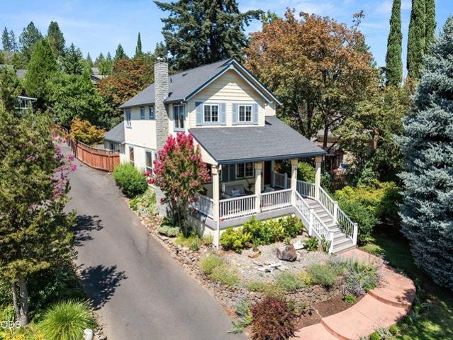 420 S Oregon St, Jacksonville, OR 97530