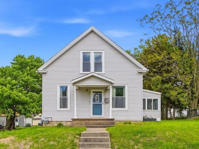 420 S Plane St, Burlington, IA 52601