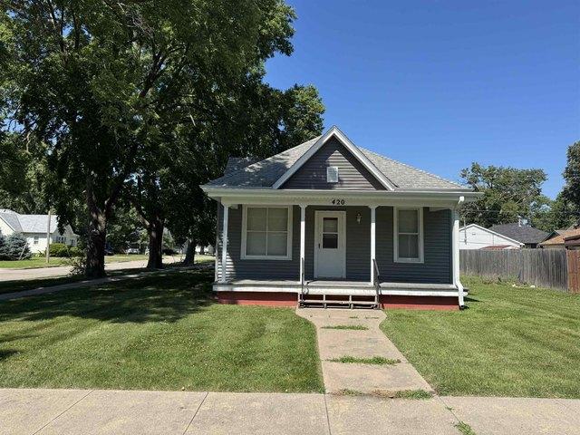 420 S St Joseph Ave, Hastings, NE 68901
