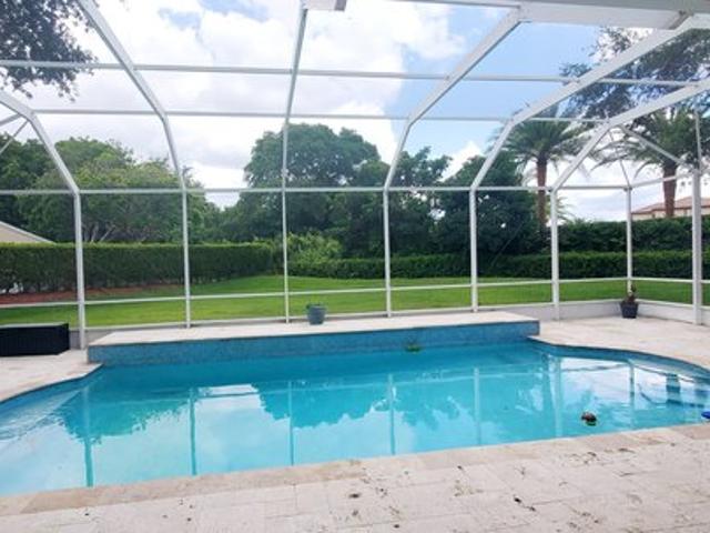 420 SE 23rd Ln, Homestead, FL 33033
