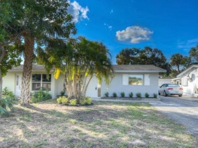 420 SE Parkway Dr, Stuart, FL 34996