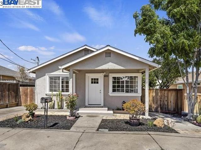 420 Star St, Oakley, CA 94561