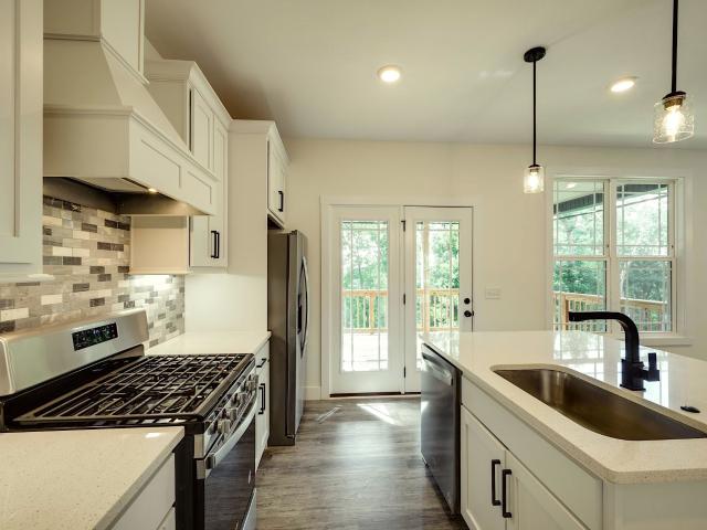 420 Stonemeadow Rd, Clarksville, TN 37043 | MLS #3247