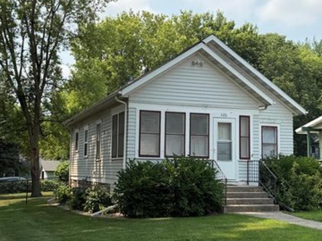 420 SW 11th St, Willmar, MN 56201
