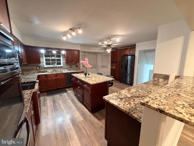 420 Park Terrace # 3