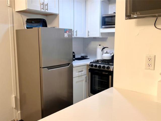 420 Park Place # 1H