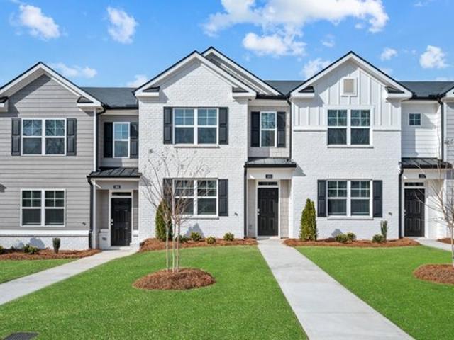 420 Reflection Dr, Stockbridge, GA 30281