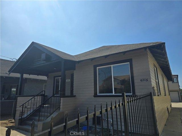 420 W 53rd St, Los Angeles, CA 90037