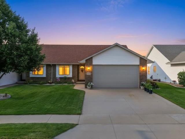 420 W Elm Dr, Little Chute, WI 54140