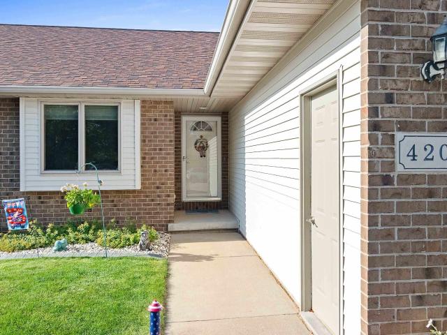 420 W ELM Drive