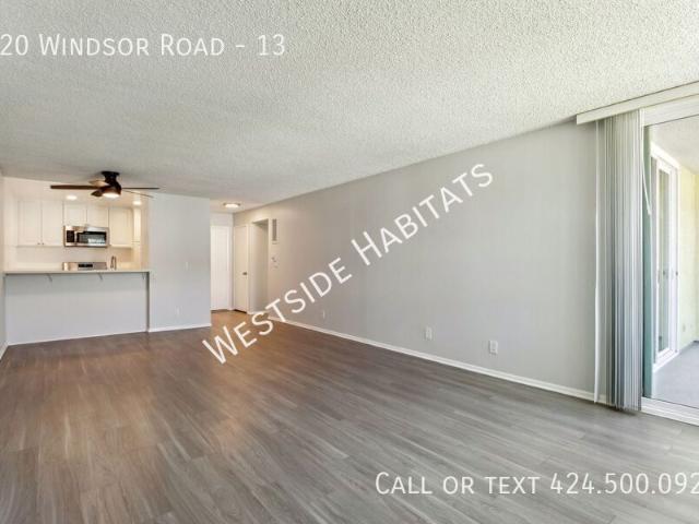 420 Windsor Gorgeous, fully renovated building located in Glendale