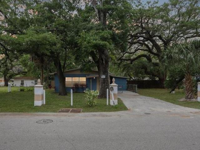 4214 N 17th St, Tampa, FL 33610