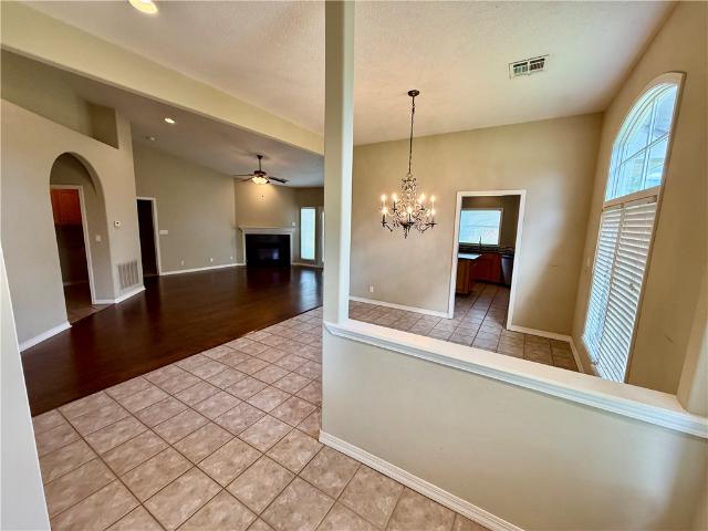4214 N Meadow View Drive