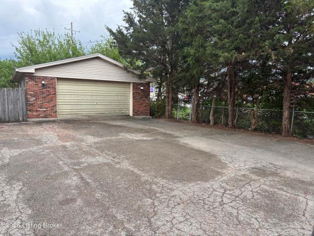 4214 Foreman Ln