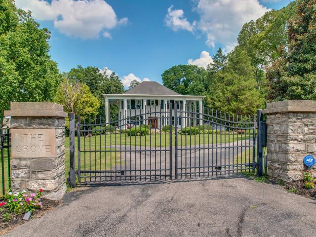 4214 Franklin Pike