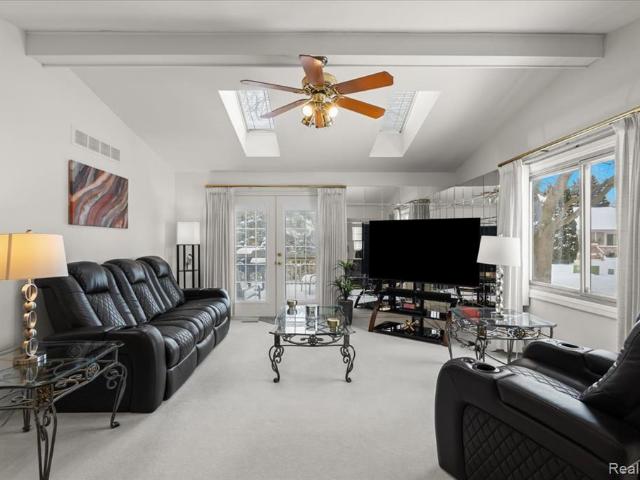 42158 Blossom Lane
