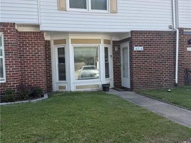 4215 Morgate Ln, Portsmouth, VA 23703