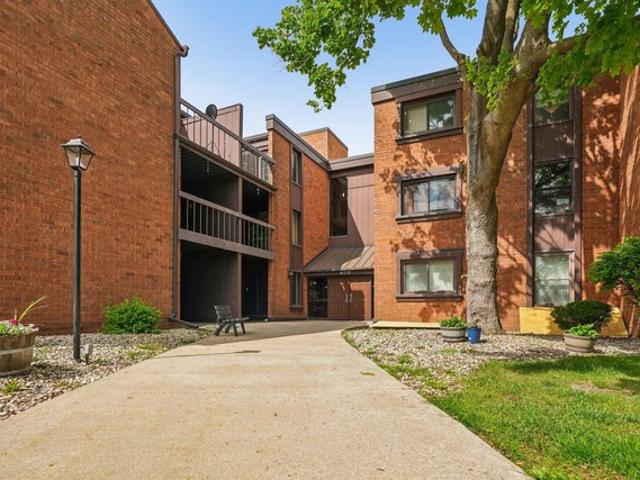 4215 N 100th St Unit 203, Milwaukee, WI 53222