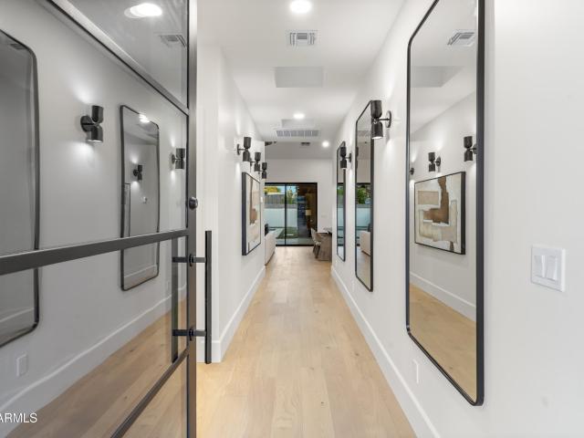 4215 N 42ND Street