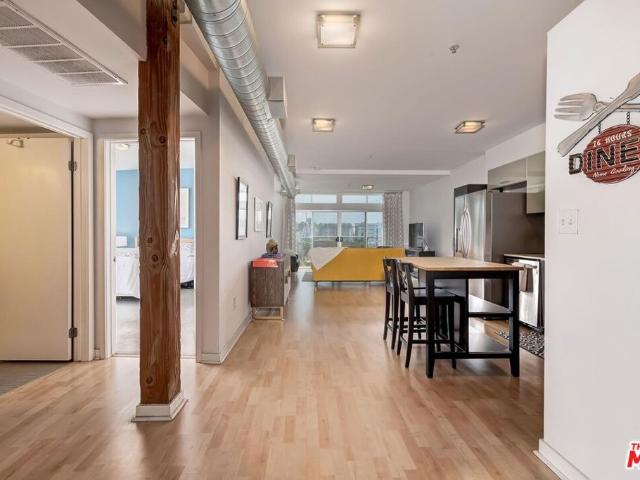4215 Glencoe Avenue 317