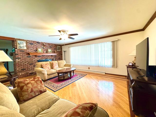4215 Pennington Ln