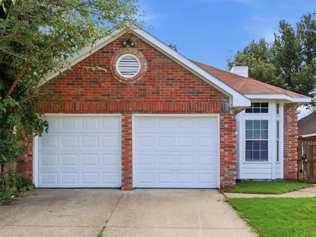4215 Scarsdale Ln, Dallas, TX 75227