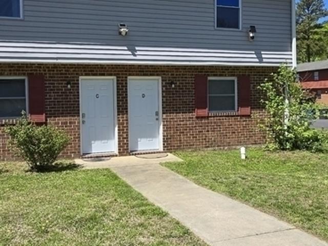 4215 Thames Ave Unit D 1, 2 beds, 1 full and 1 half bath