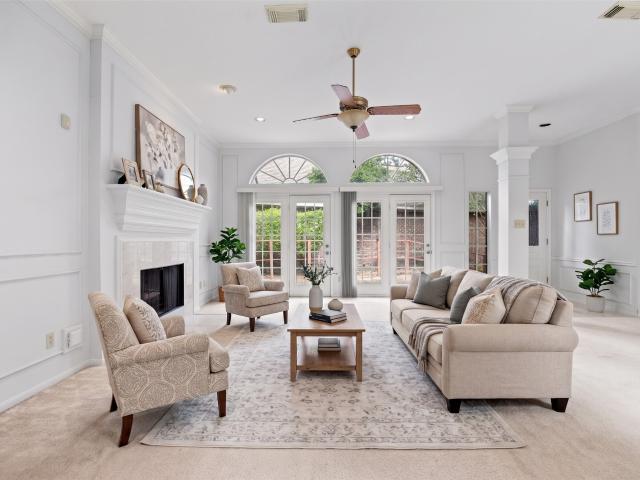 4215 Valley Glade Drive