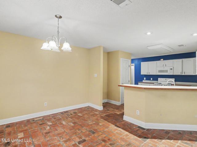 42162 Noma Drive