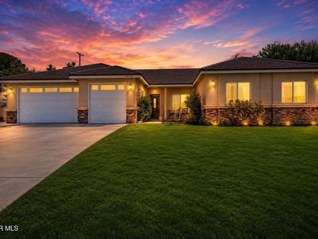 42165 Silver Puffs Dr, Lancaster, CA 93536