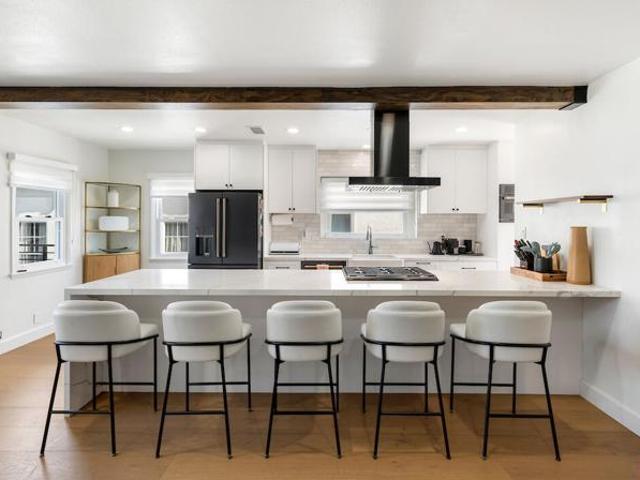 4216 W 59th Pl, Los Angeles, CA 90043