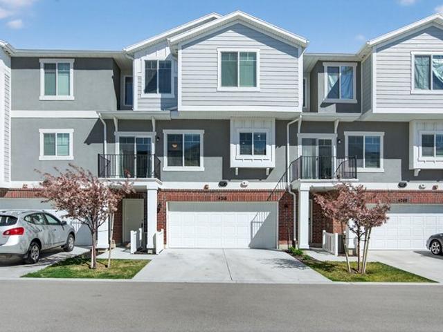 4216 W Gunlock Park Ct, Riverton, UT 84096