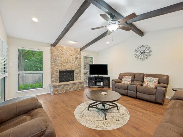 4217 Hunters Court