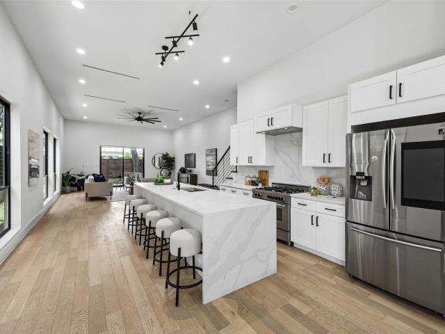 4217 Roseland Avenue, Dallas, TX