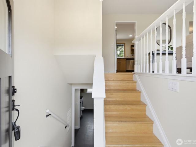 4217 th Place SW