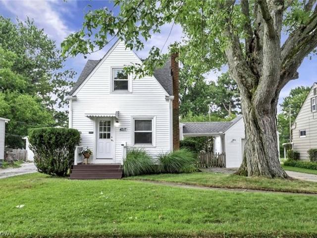 4217 W 227th St, Fairview Park, OH 44126
