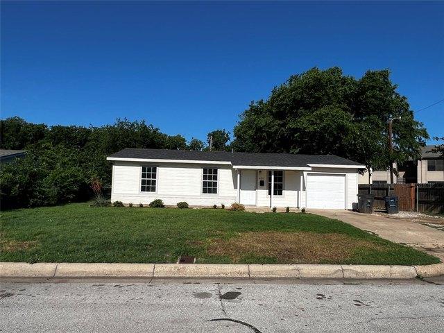 4217 Weber St, Fort Worth, TX 76106