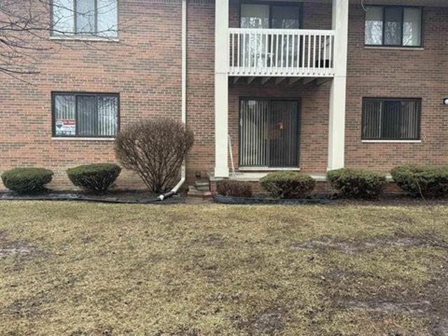 42188 Toddmark Ln Apt 4, Clinton Township, MI 48038