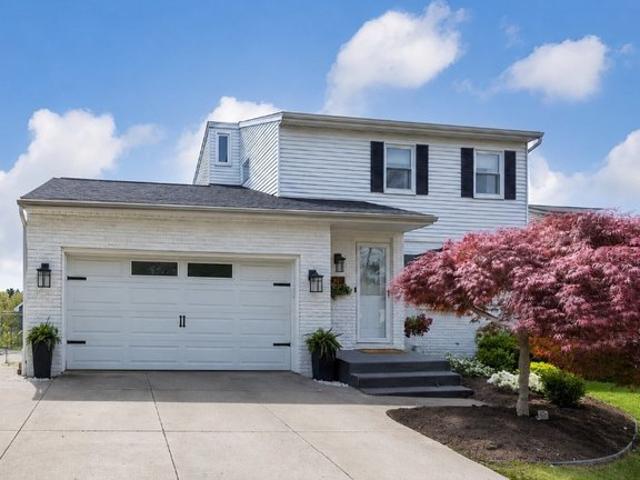 4218 Amherst Rd, Erie, PA 16506